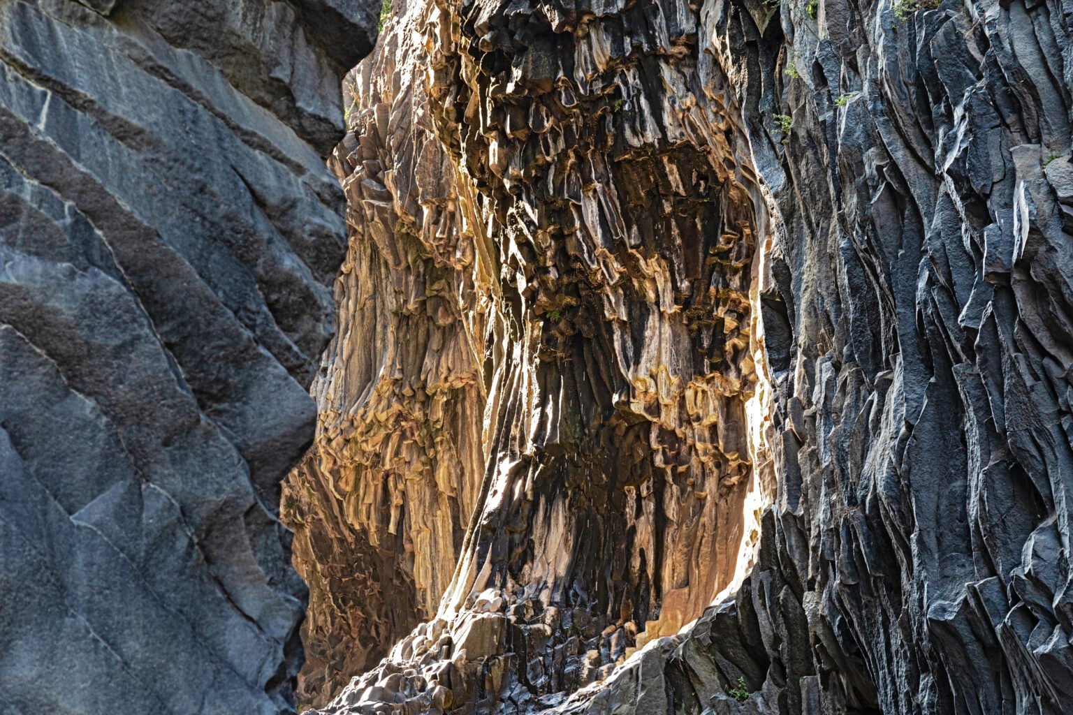 Exploring the Alcântara Gorge Sicily: A Complete Visitor's Guide - Sicily4u